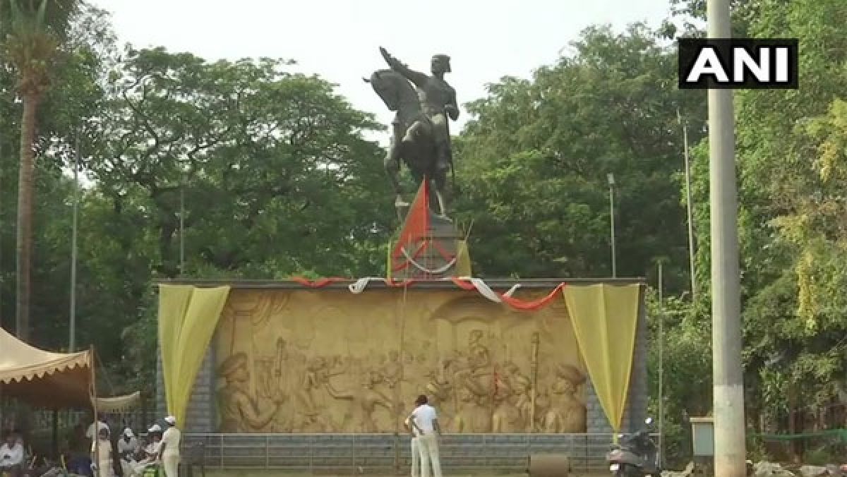 Shivaji Park: From Sena's first rally to swearing-in of Uddhav, its ...