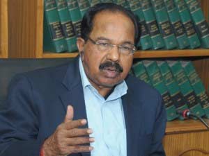 Veerappa Moily | Solicitor General | Gopal Subramanium | Resignation ...