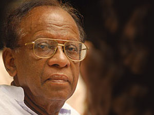 Malayalam Writer | Sukumar Azhikode | Died | Kerala - Oneindia News