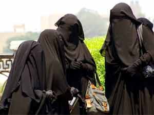 Mangalore College Says No to Burqa In Class | St Aloysius College ...
