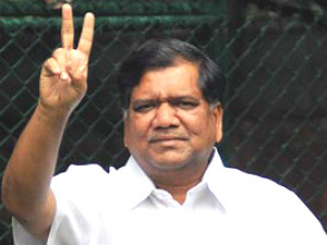 Jagadish Shettar to be Sworn in as K'taka CM on July 11 | Sadananda ...