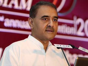 Praful Patel | UPA | Minister | Politicians | Bureaucrats ...