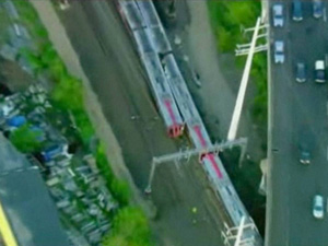 USA | Trains | Collide | 60 | Injured - Oneindia News