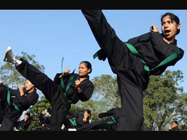 CRPF | Unveils | Women | Commando | Squad - Oneindia News