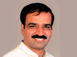 Ananth Kumar welcomes naming airport after Kempe Gowda - Oneindia News