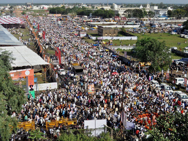 Modi's Bhopal rally is a world record, says BJP - Oneindia News