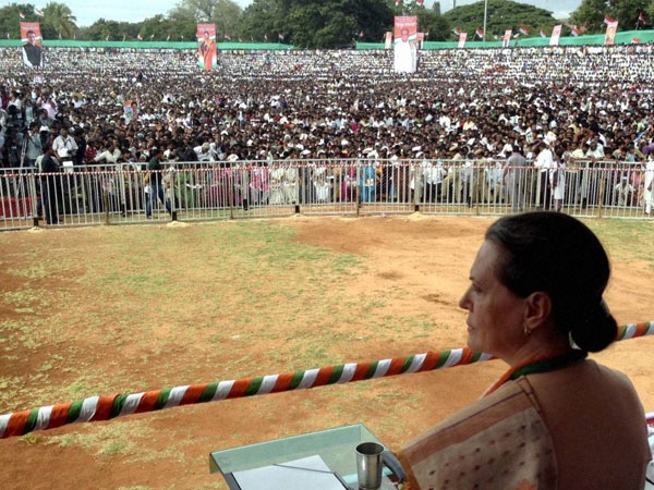 Narendra Modi | Sonia Gandhi | Electoon Campaign Rally | Pictures ...