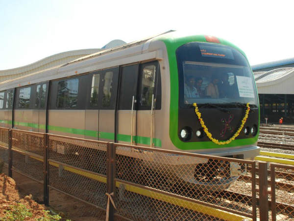 Pics: BMRCL Namma Metro celebrates second anniversary - Oneindia News
