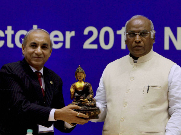 Mallikarjun Kharge: Age, Biography, Education, Wife, Caste, Net Worth ...