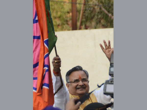 Dr Raman Singh: Age, Biography, Education, Wife, Caste, Net Worth ...