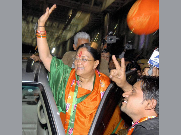 Vasundhara Raje: Age, Biography, Education, Husband, Caste, Net Worth ...