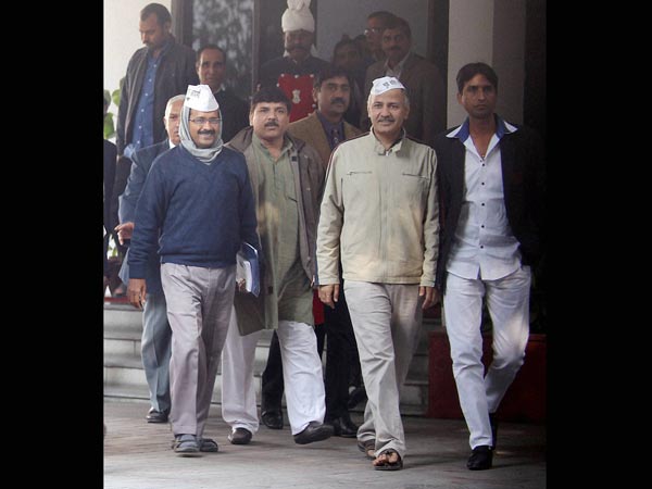 Arvind Kejriwal: Age, Biography, Education, Wife, Caste, Net Worth ...