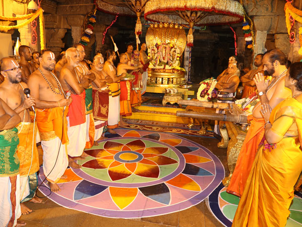 In Pics: Floral extravaganza at Srivari Temple, Tirumala - Oneindia News