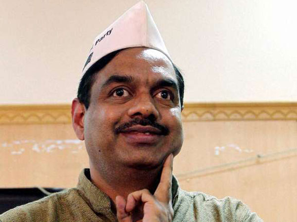 V Balakrishnan to OneIndia: See the good things AAP did in 49 days ...