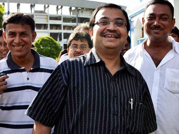 Mamata shielding those in the know about Saradha scam: Kunal Ghosh - Oneindia News