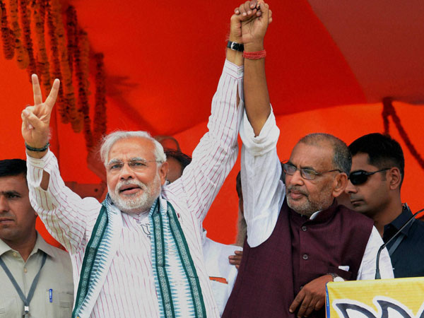 Lok Sabha election 2014 news: In pictures (May 9) - Oneindia News