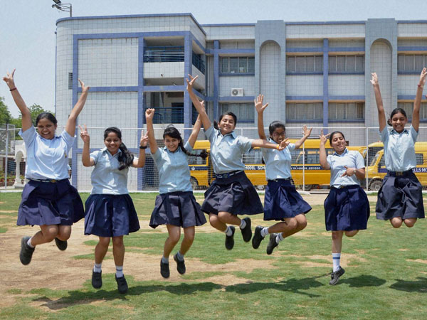 Girls outshine boys in Class 12 CBSE exams - Oneindia News