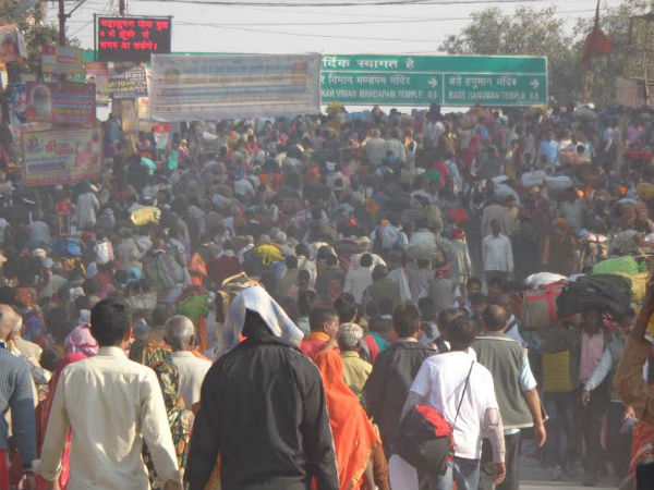 In pictures: Delhi is world's second most populous city - Oneindia News