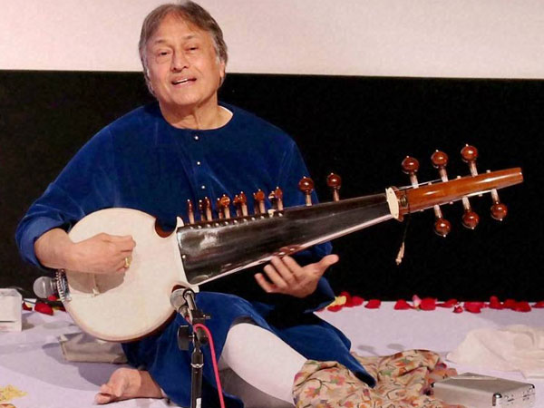 Amjad Ali Khan seeks Modi's support for the art world - Oneindia News