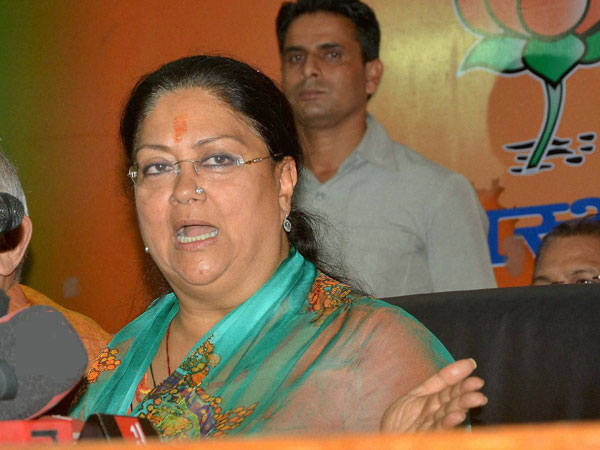 Vasundhara Raje: Age, Biography, Education, Husband, Caste, Net Worth ...