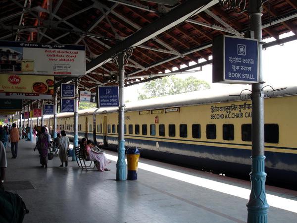 Railways to conduct studies on diamond quadrilateral network - Oneindia ...