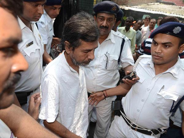 Saradha scam: CBI files first chargesheet, names Sudipta Sen, Debjani ...