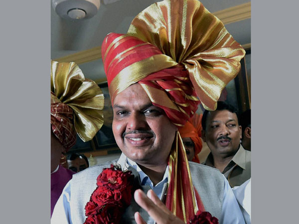 Devendra Fadnavis: Age, Biography, Education, Wife, Caste, Net Worth ...