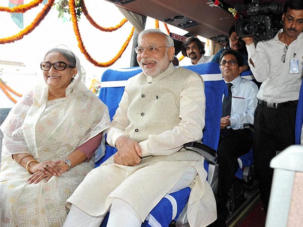 PM Modi's "Despite being a woman" remark misinterpreted - Oneindia