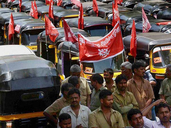 Mumbaikars suffer again due to another day long auto strike - Oneindia