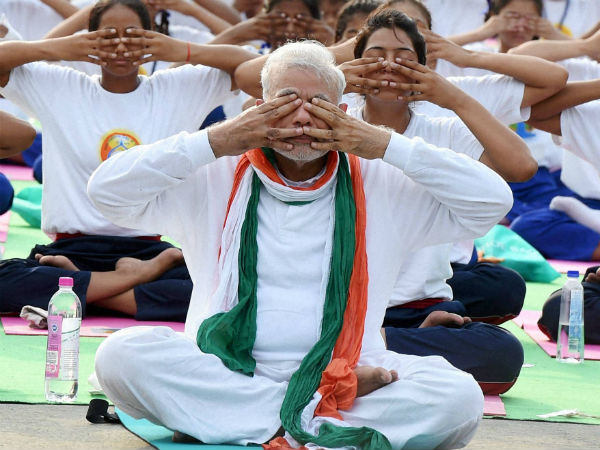 In Pics: How politicians celebrated maiden International Day of Yoga ...