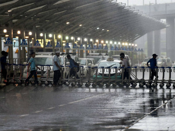 In pics: Heavy rainfall in Delhi-NCR throws traffic out of gear, brings region to a standstill ...
