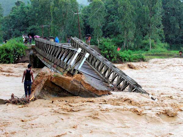 (Pics) Manipur floods: 10 rescued from landslide debris, 4 bodies found ...
