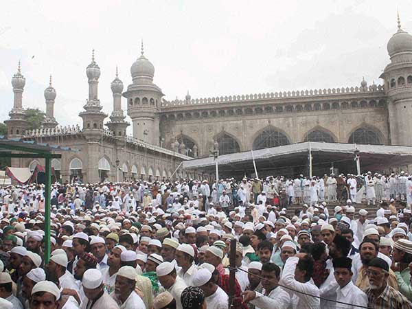 Indian Hajj pilgrims death toll rises to 45 in Mecca Stampede - Oneindia