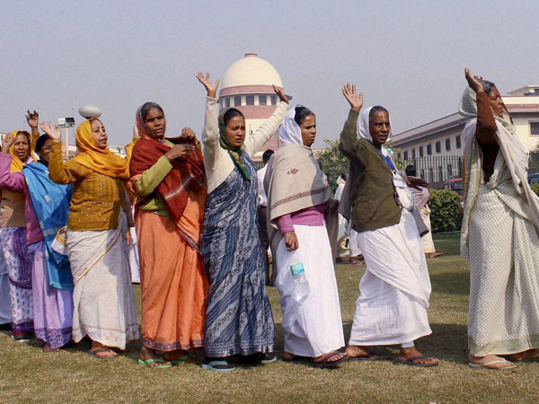 India needs a commission for widows, says Lord Loomba - Oneindia News