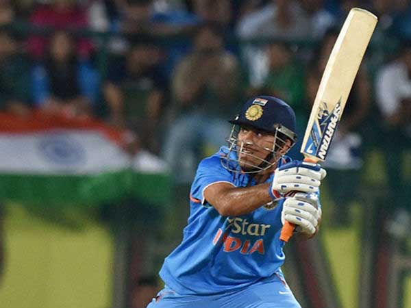 MS Dhoni sets World Record in World T20 - Oneindia