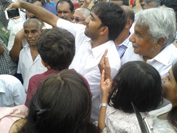 Oommen Chandy Photos [HD]: Latest Images, Pictures, Stills of Oommen ...