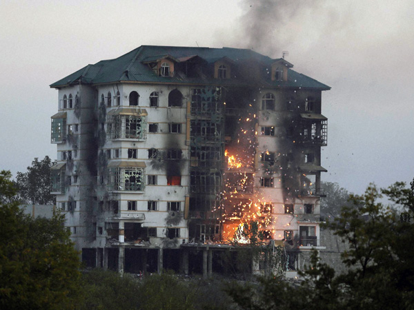 In Pics: Another militant killed, Pampore encounter enters 3rd day ...