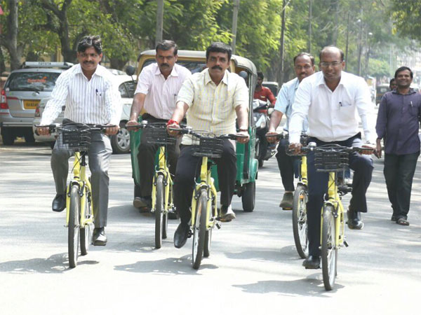 In Pics: Trin Trin novel bike sharing project of Mysuru - Oneindia News