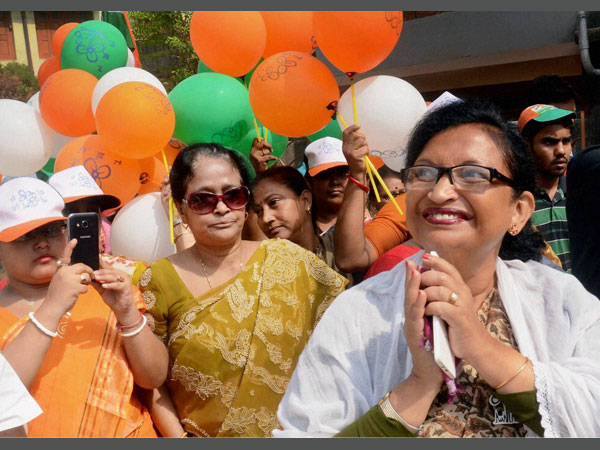 TMC wins Kanthi Dakshin, BJP beats left, Congress in West Bengal - Oneindia News