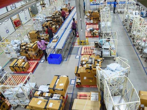 Amazon India opens largest ‘fulfilment centre’ in Bengaluru - Oneindia News