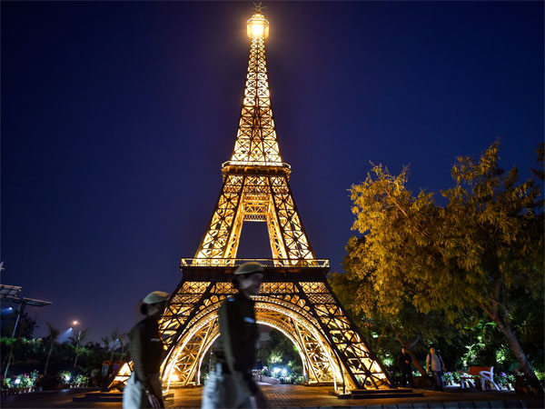 18+ Seven Wonders 7 Wonders Of The World Eiffel Tower Pictures – Wallpaper