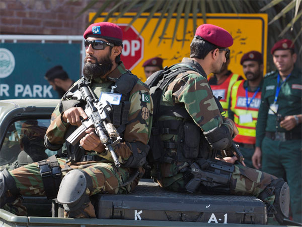 Armed forces ready for any eventuality: Pak ISPR - Oneindia News