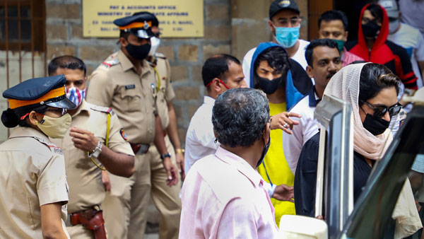 Mumbai drug bust case: Aryan Khan released from jail today - Oneindia News
