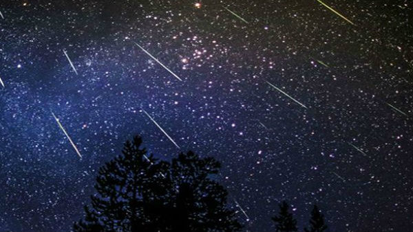 Meteor shower? Blazing streak of light in sky seen from Maharashtra ...