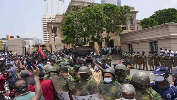 Gota go home chants fill streets of Sri Lanka - Oneindia News