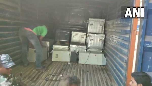 Bengal school jobs scam: ED recovers Rs 29 crore cash at Arpita's second flat - Oneindia News