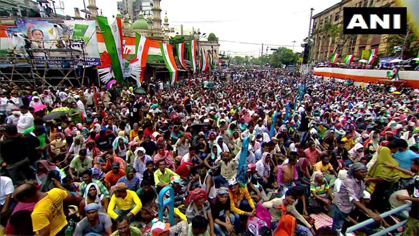TMC holds Martyrs' Day rally in Kolkata amid tight security - Oneindia News