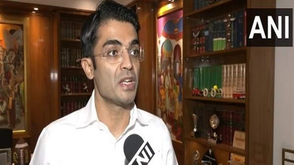 Jaiveer Shergill quits Congress - Oneindia News