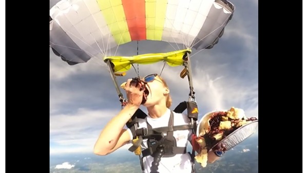 The pie high: Video of woman eating while skydiving leaves netizens in ...