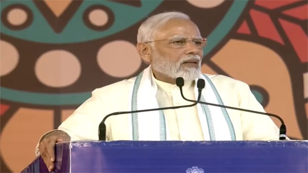 PM Narendra Modi chokes up as he talks about Morbi tragedy | Video ...